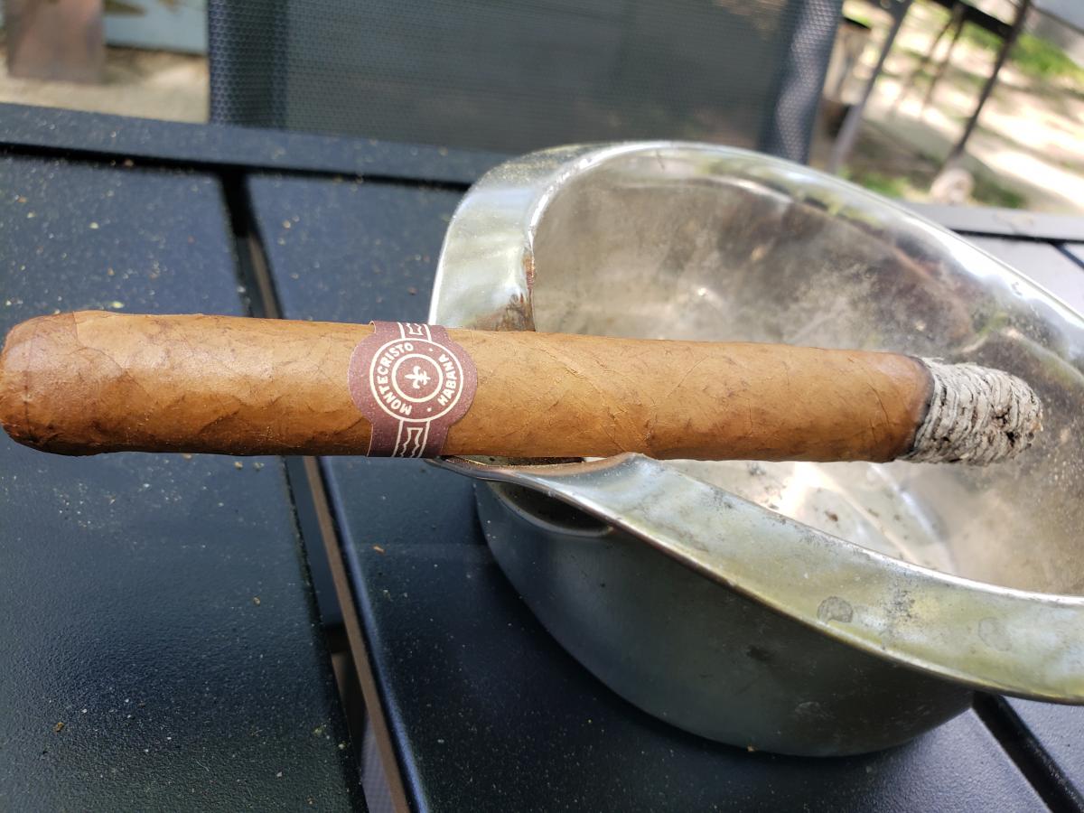 70's Montecristo Tubo (MRW2) - Cigars Discussion Forum "the water hole ...