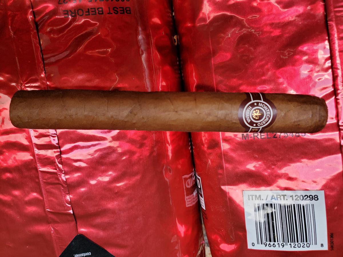 Montecristo Double Edmundo MOL July 2015 (MRW2) - Cigars Discussion ...