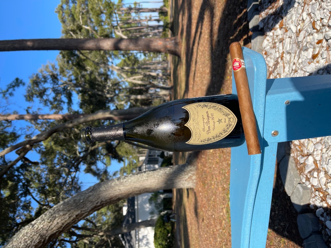 CRC: H. Upmann Sir Winston TRU AGO ‘18 - Cigars Discussion Forum "the ...